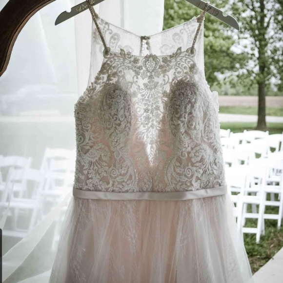 Allure Bridals | Dresses | Elegant Lace Wedding Dress | Poshmark
